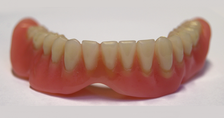 Breuk Kunstgebit - Tandlabo Bastin